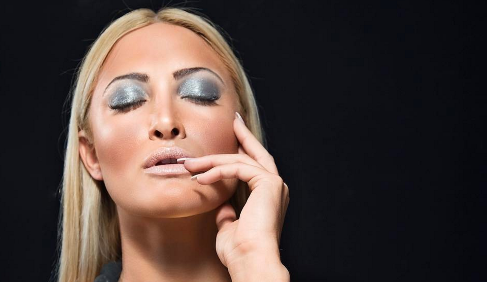 H Ιωάννα Τούνη είναι η δασκάλα των ονείρων μας (pics) | Pagenews.gr