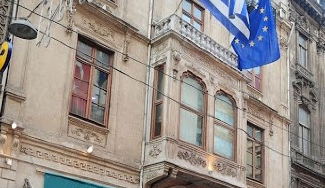Πυρκαγιά στο ελληνικό προξενείο στην Κωνσταντινούπολη | Pagenews.gr