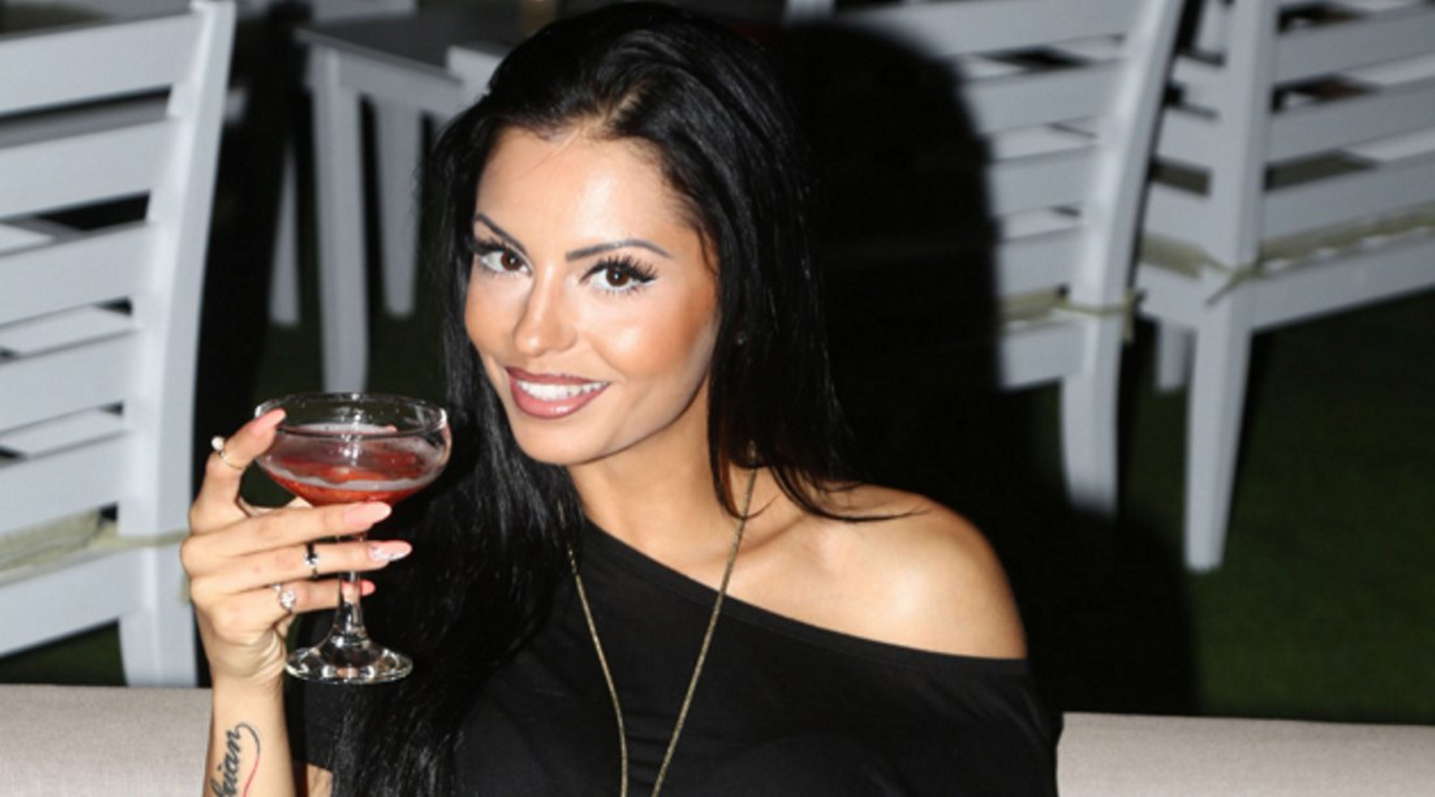 Κόλαση σε κάθε της εμφάνιση η Δήμητρα Αλεξανδράκη (pics) | Pagenews.gr