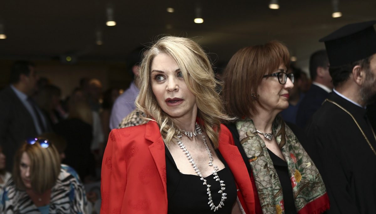 ΕΛΛΗ ΣΤΑΗ: Στα ηνία του κεντρικού δελτίου ειδήσεων του Epsilon ...