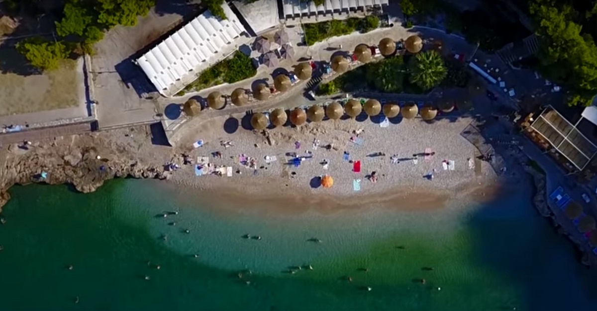 Η πανέμορφη παραλία Αρβανιτιά στο Ναύπλιο μέσα από drone | Pagenews.gr