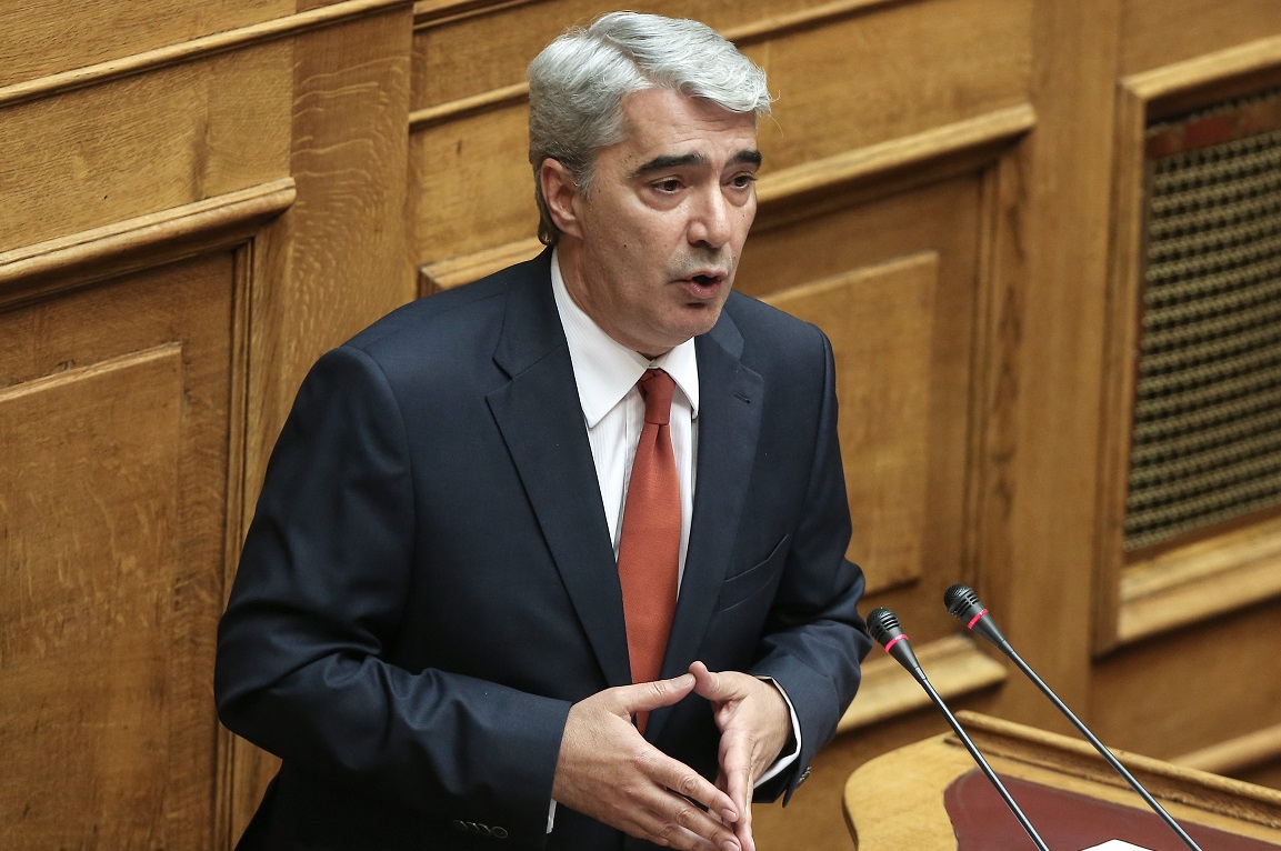 Σίμος Κεδίκογλου: Ο γνωστός πολιτικός έγινε πατέρας για πρώτη φορά (pic ...
