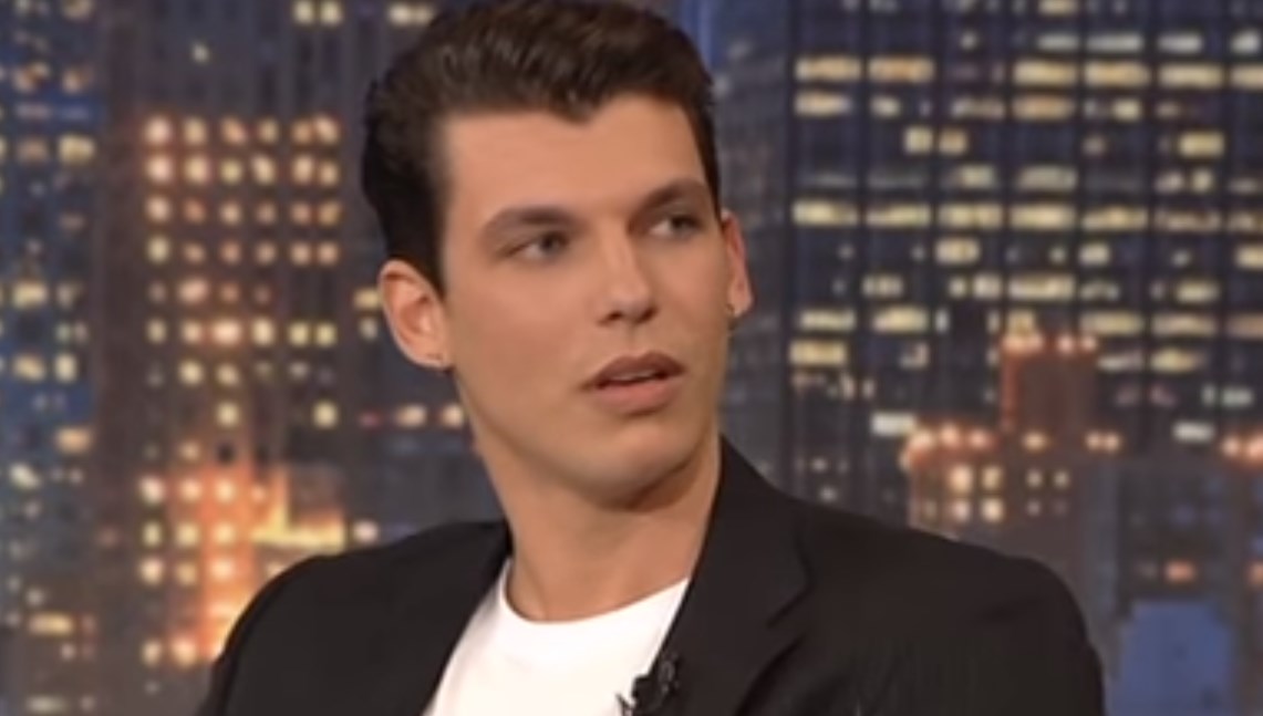 Βασίλης Μίχας: "Μπήκα φυλακή στην Κίνα για μία ημέρα" (vid) | Pagenews.gr