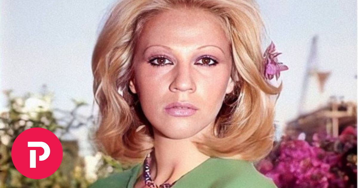 Η Ζωή Λάσκαρη στη φωτογράφιση με 4 γυμνούς άνδρες που άφησε εποχή ...