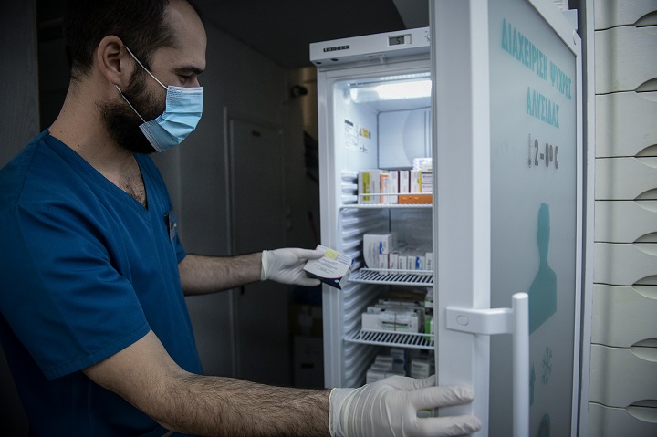 Αντιγριπικό εμβόλιο: Χαμηλή η ζήτηση - Το 30% παραμένει στα ψυγεία των ...