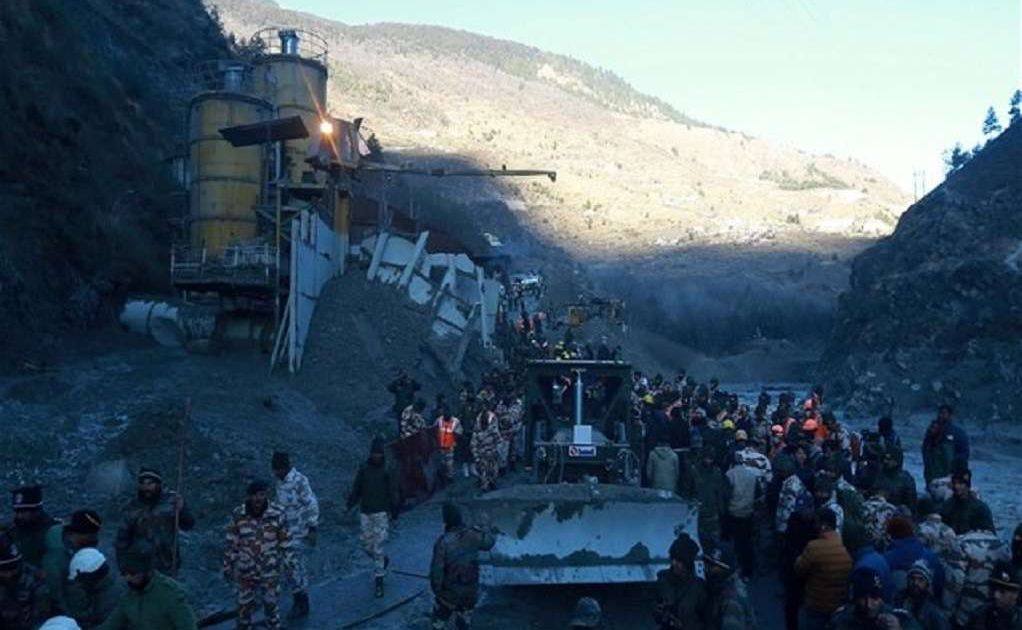 Ινδία: Τουλάχιστον 20 νεκροί και δεκάδες αγνοούμενοι από κατολίσθηση σε ...