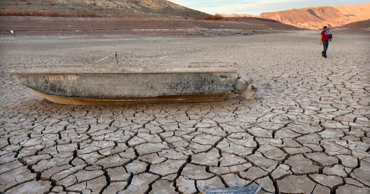 Σχεδόν η μισή επιφάνεια της Ευρωπαϊκής Ένωσης υποφέρει από την ξηρασία ...