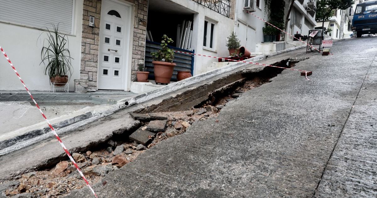 Κακοκαιρία: Δίχως τέλος τα προβλήματα στην Αθήνα - Κλειστή η Πειραιώς ...