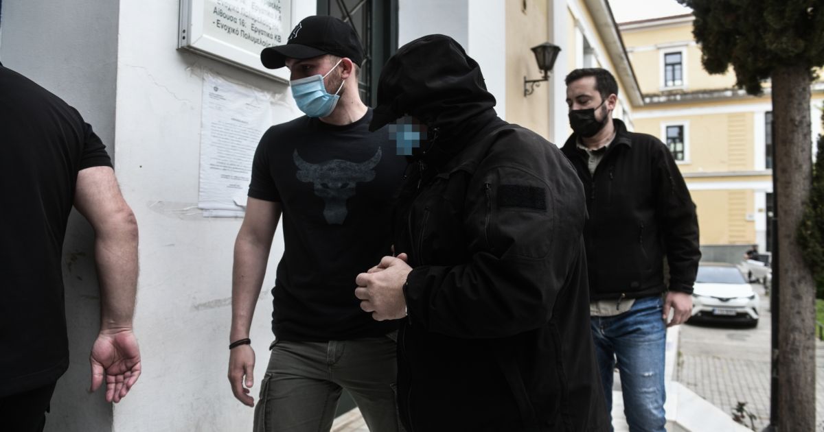 Μένιος Φουρθιώτης: Διεκόπη η δίκη του για την Παρασκευή | Ειδησεις ...