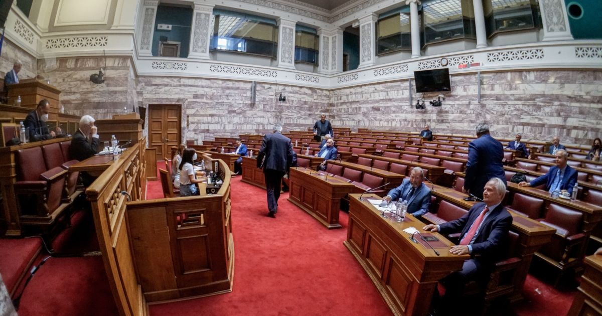 Παρακολουθήσεις: Τι είπαν οι πρώην διοικητές της ΕΥΠ στην επιτροπή ...