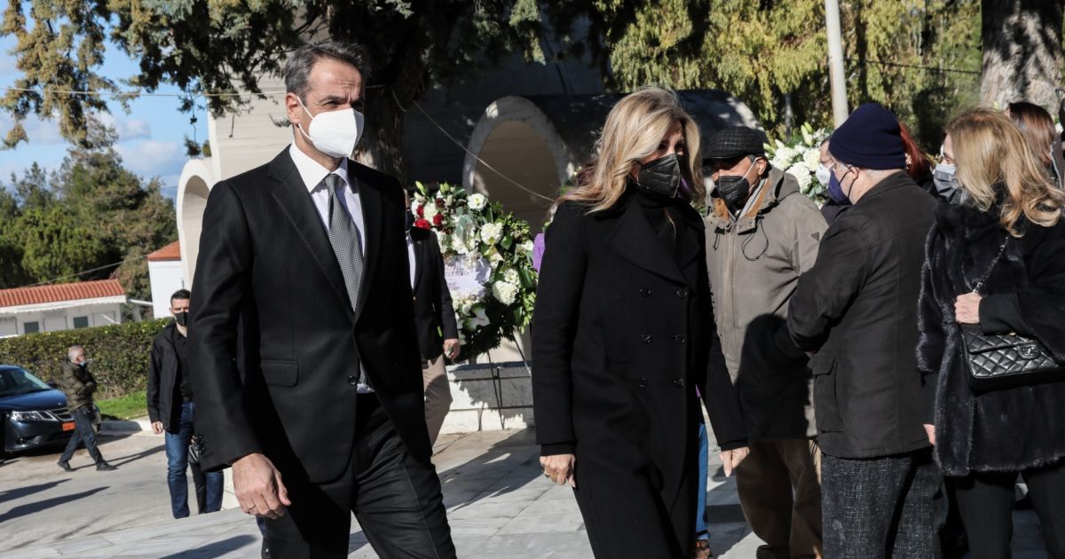 Μαρέβα Γκραμπόφσκι: "Έφυγε" ο πατέρας της | Ειδησεις | Pagenews.gr