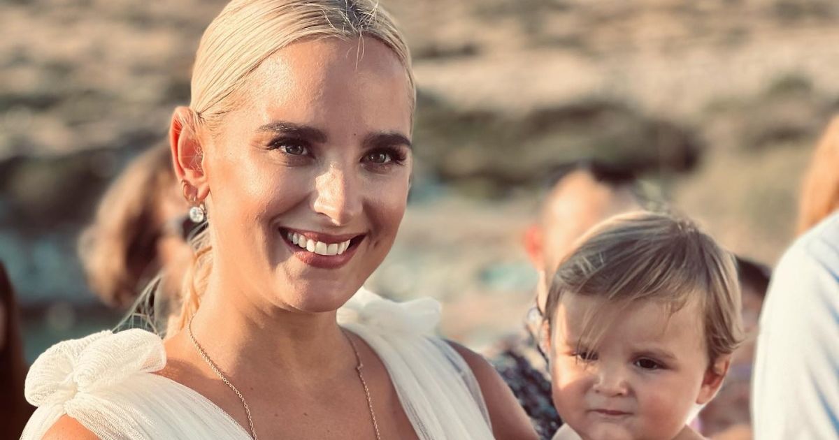 Η Άννη Πανταζή φόρεσε στο γάμο της το νυφικό που ονειρευόμαστε όλες ...