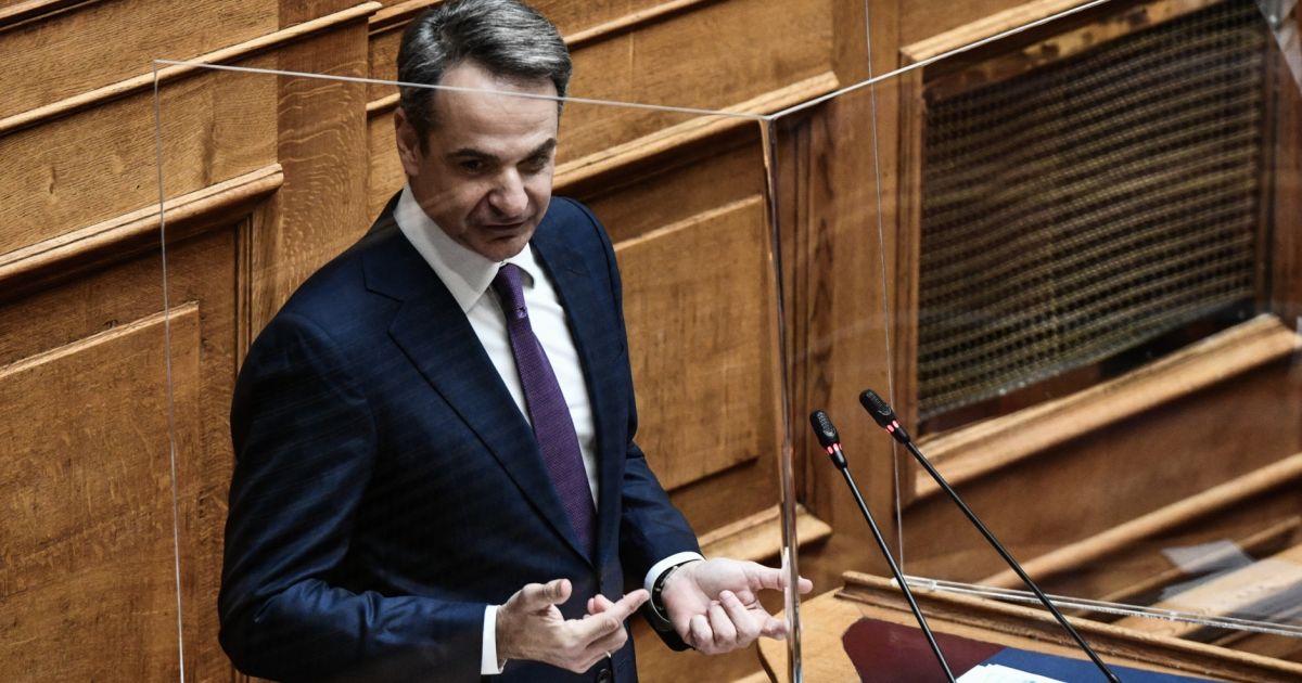 Κυριάκος Μητσοτάκης στη Βουλή: Δείτε live την ομιλία για το νέο θεσμικό ...
