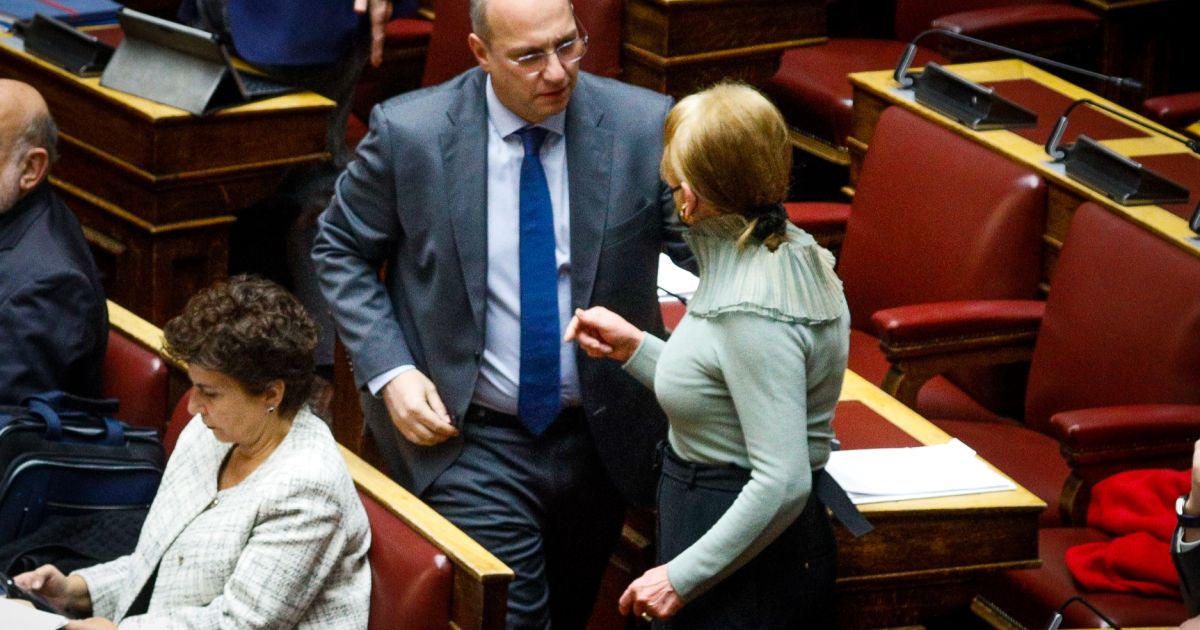 Πιπιλή: «Μου έκανε την κίνηση του Κασιδιάρη από το 2012» | Ειδησεις ...