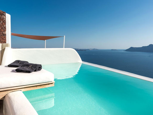 Το Forbes βραβεύει τον ελληνικό τουρισμό: 10 ελληνικά ξενοδοχεία στα ...