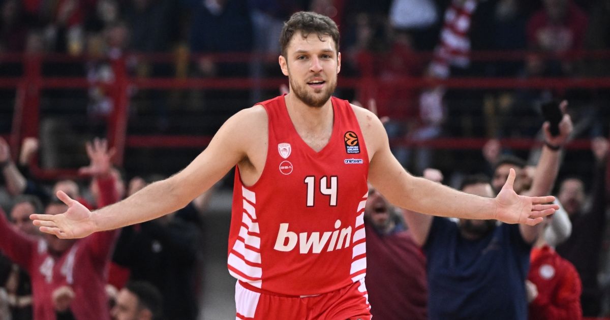 Ολυμπιακός: Ο κυριαρχικός Βεζένκοβ MVP της 24ης αγωνιστικής της ...