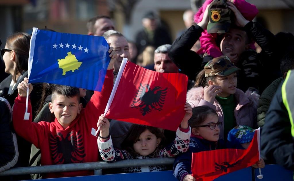 Κόσοβο: Σε θολά νερά 15 χρόνια μετά την ανεξαρτησία του, στις 17 ...