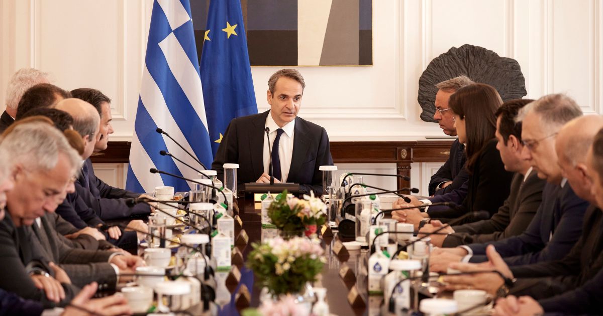 Υπουργικό Συμβούλιο Μητσοτάκης: Φρένο στα σενάρια για προσφυγή στις ...