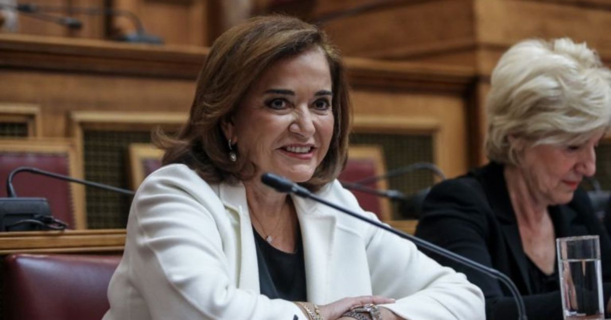 Ντ. Μπακογιάννη: Η Βουλή δεν είναι τσίρκο είναι μια πολύ σοβαρή υπόθεση ...