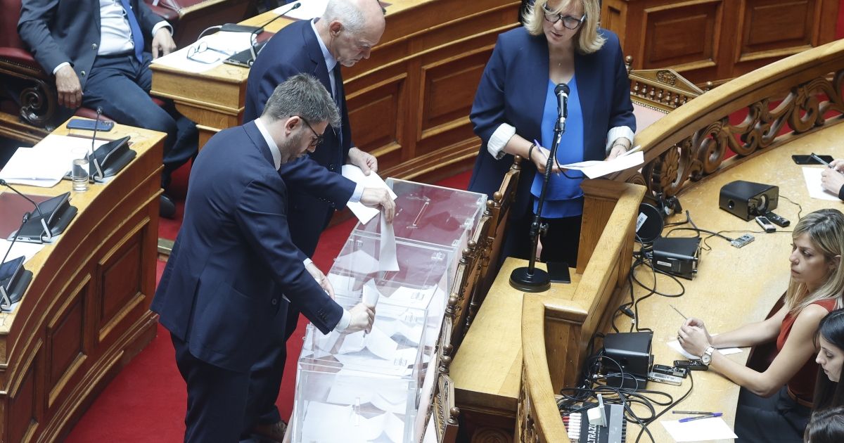Βουλή: Εξελέγη το προεδρείο - Χωρίς αντιπροέδρους «Σπαρτιάτες», «Νίκη ...