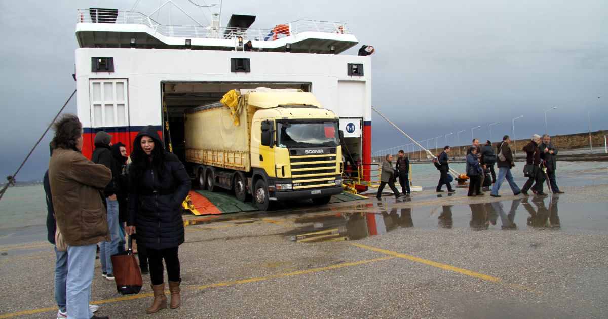 ΑΑΔΕ: Ηλεκτρονικό «χτύπημα» στο λαθρεμπόριο - GPS σε όλα τα οχήματα ...