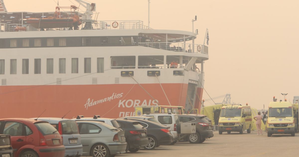 Αλεξανδρούπολη: Προς την Καβάλα το «Αδαμάντιος Κοραής», που μετατράπηκε ...