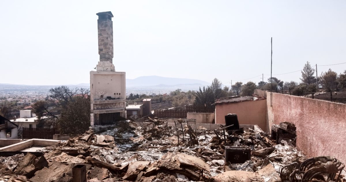 Μαίνεται η φωτιά στη Δαδιά, καλύτερη εικόνα σε Πάρνηθα και Βοιωτία ...