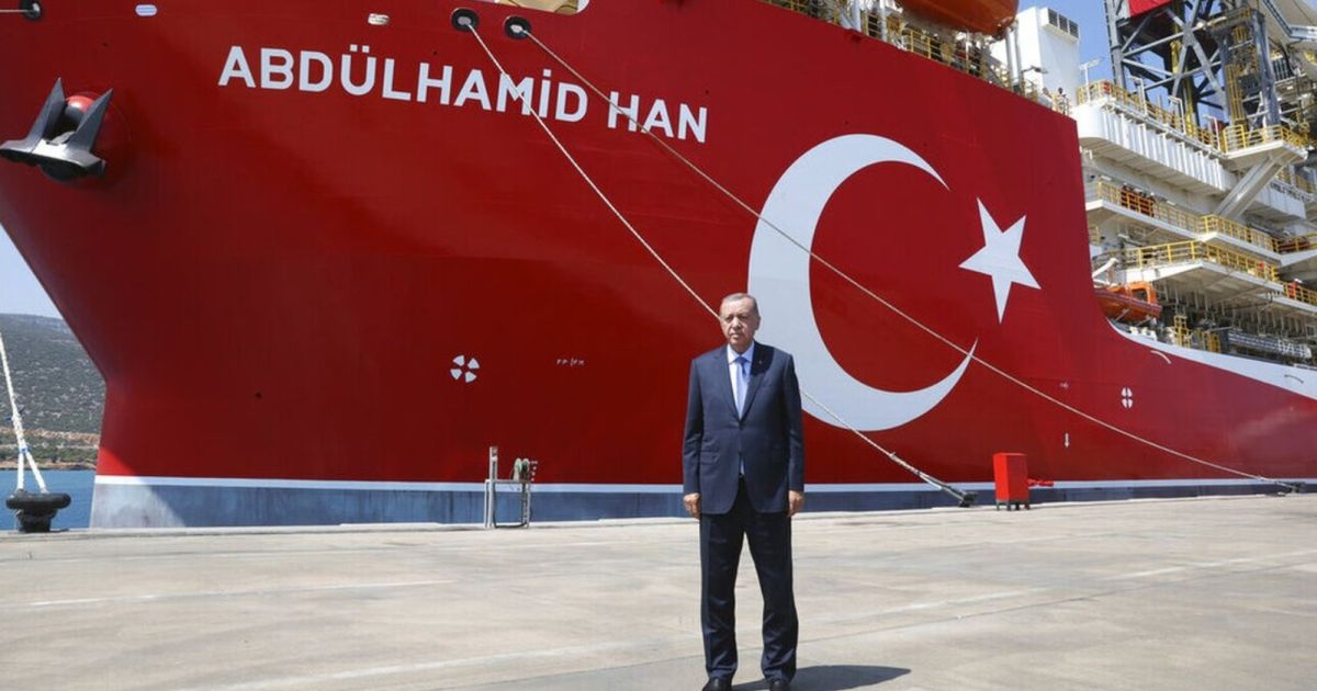 Απέπλευσε το τουρκικό γεωτρύπανο «Abdulhamid Han» - Πού θα κάνει ...