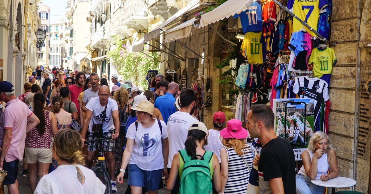 Οι τέσσερις μεγάλες απειλές για τον ευρωπαϊκό τουρισμό | Ειδησεις ...