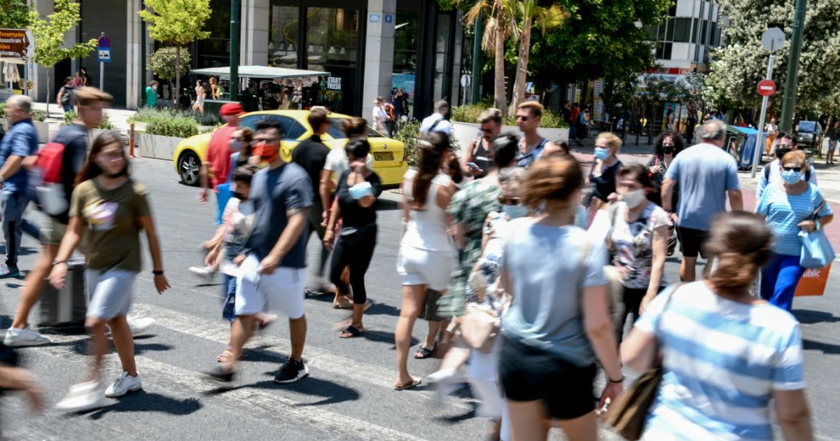 Eurostat: Οι νέοι στην Ελλάδα μένουν στο πατρικό τους μέχρι τα 30 - Τι ...