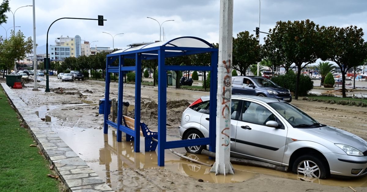 Άρση της απαγόρευσης κυκλοφορίας των οχημάτων στην πόλη του Βόλου ...
