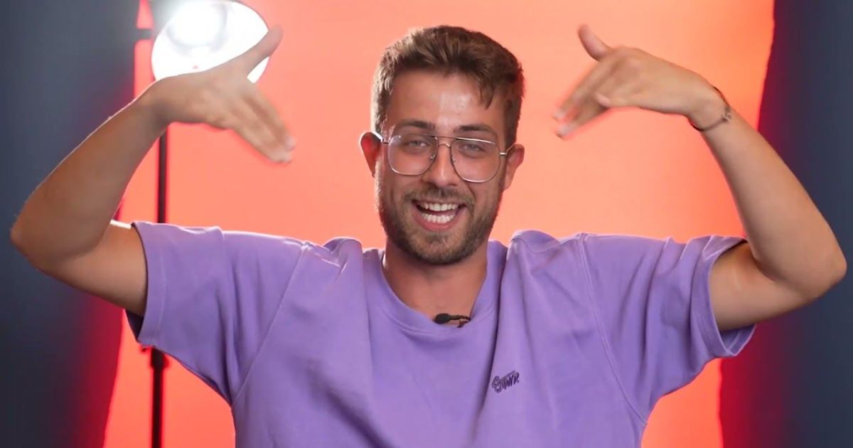 Fipster: Δέχεται κράξιμο στο Τικ τοκ - «27 χρονών και ζεις ακόμη με τα λεφτά των γονιών σου ...