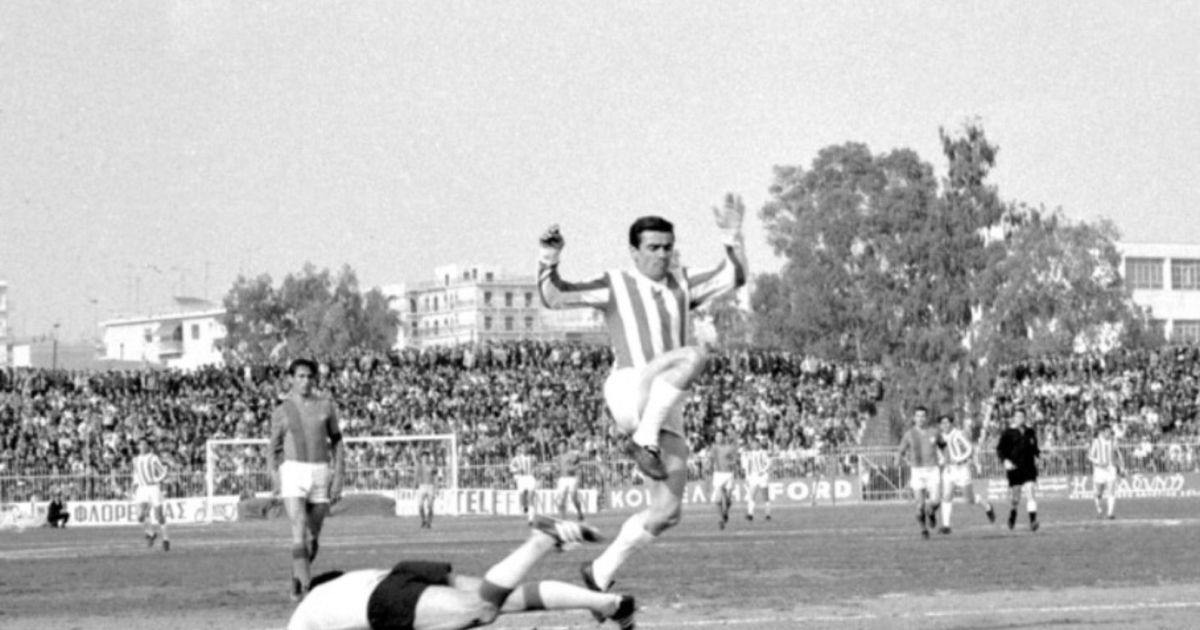 Σπάνε οι χορδές μας φωνάζοντας, «έμπαινε Γιούτσο, έμπαινε..» [vid ...