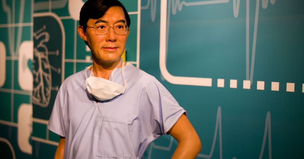 Dr. Victor Chang: Η Google τιμά με doodle τον πρωτοπόρο καρδιοχειρουργό ...