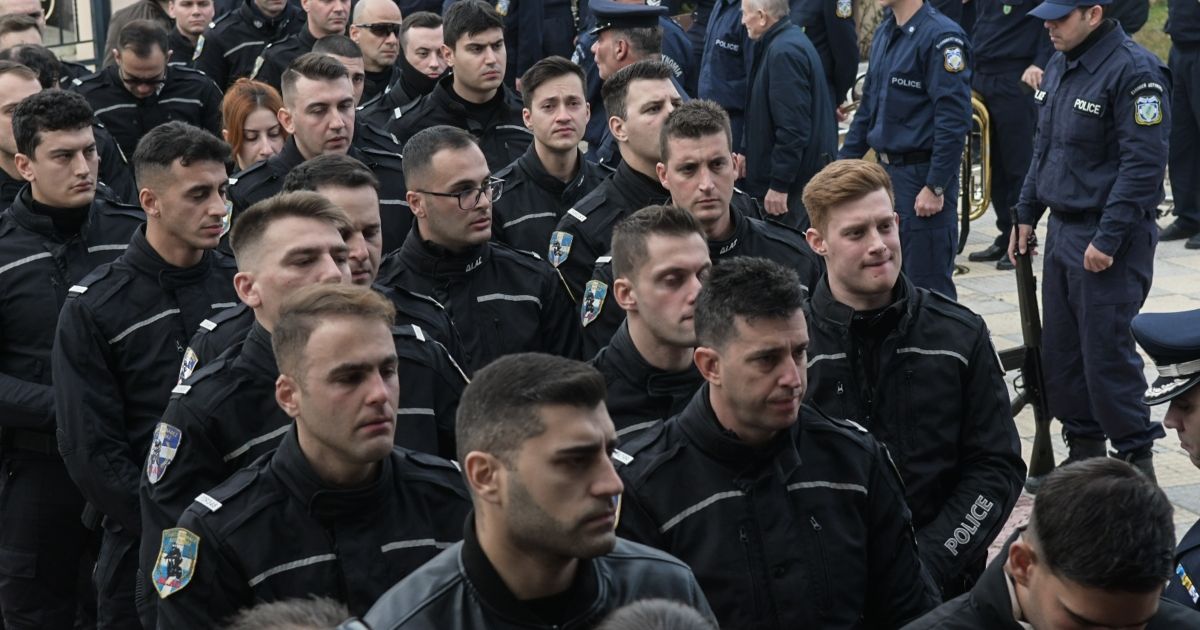 Ο Κ. Μητσοτάκης θα παραστεί στην κηδεία του 31χρονου αστυνομικού ...