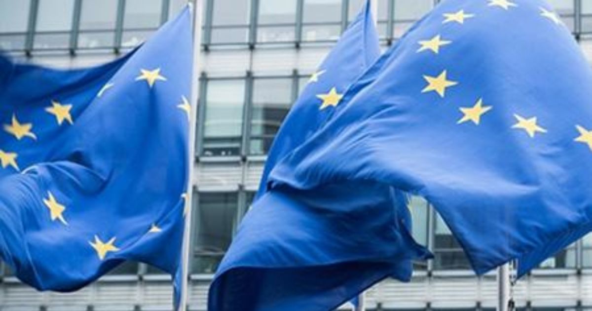 Ευρωβαρόμετρο: 7 στους 10 Έλληνες θεωρούν ότι η χώρα έχει ωφεληθεί από ...