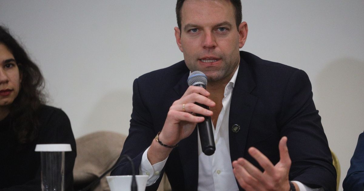 ΣΥΡΙΖΑ: Ο Κασσελάκης ανακατεύει την εσωκομματική τράπουλα με τη σκιώδη ...