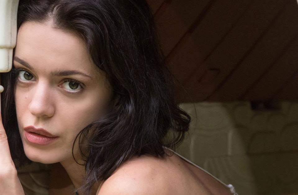 Τραϊάνα Ανανία: Πώς θα φέρω στον κόσμο ένα παιδί όταν δεν ξέρω πόσο θα ...