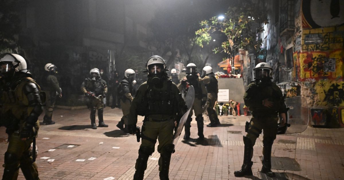 Ηχητικό από τη στιγμή που τα ΜΑΤ αρνούνται να πάνε στη Λεωφόρο - “Όταν ...
