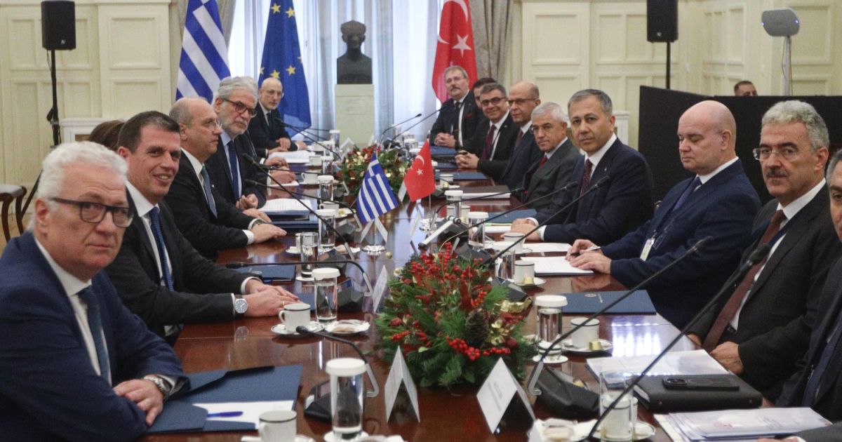 Σε εξέλιξη οι παράλληλες συναντήσεις για μεταναστευτικό και οικονομική ...