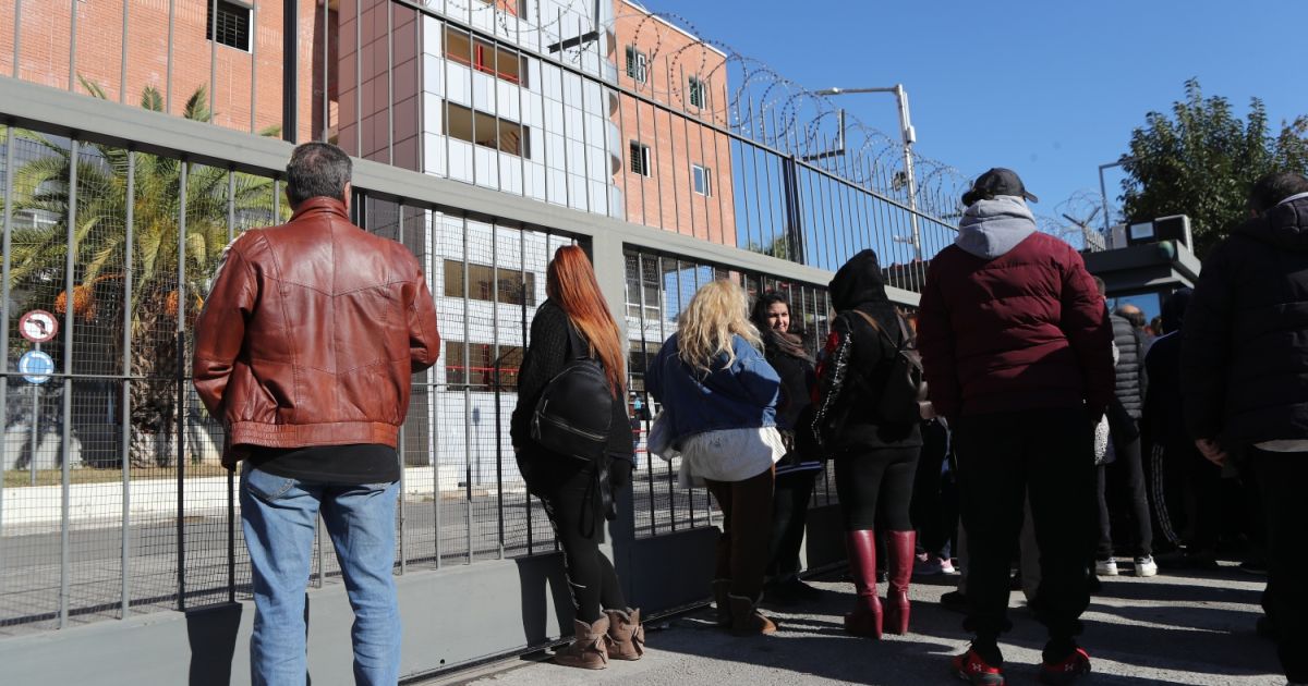 Εισαγγελική παρέβαση για τα επεισόδια στου Ρέντη και τον τραυματισμό ...