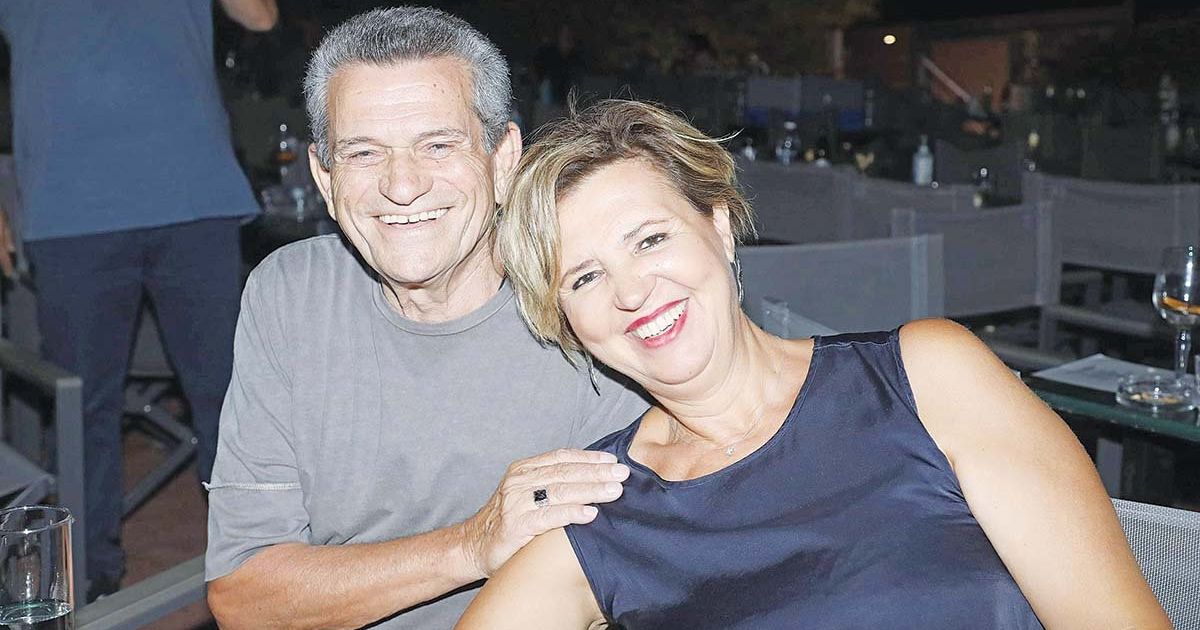 Το ζεϊμπέκικο της Όλγας Γεροβασίλη πάνω στην πίστα νυχτερινού κέντρου ...