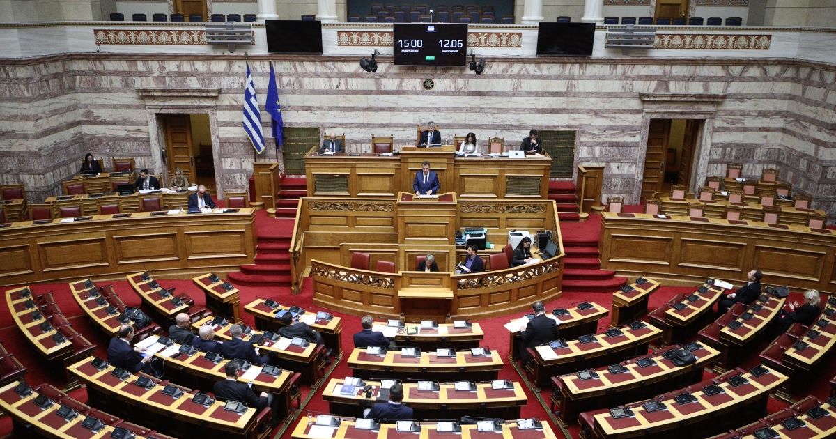 "Φωτιά" στην κεντρική πολιτική σκηνή | Ειδησεις | Pagenews.gr