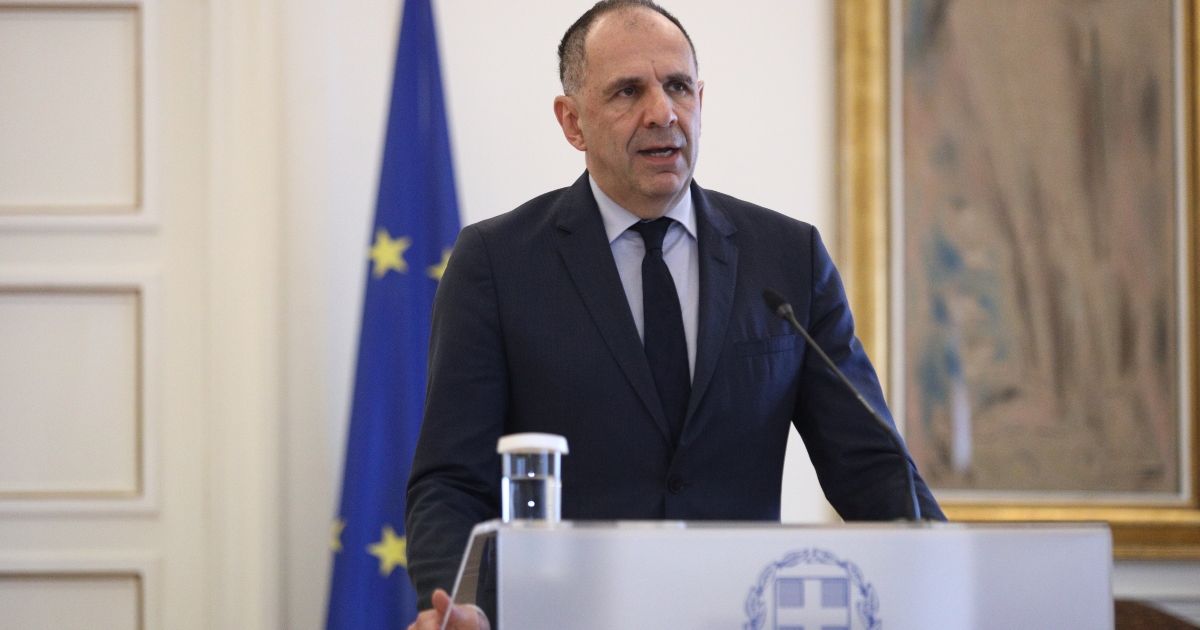 Γεραπετρίτης: Η περιοχή της Μ. Ανατολής και ο κόσμος ολόκληρος δεν ...
