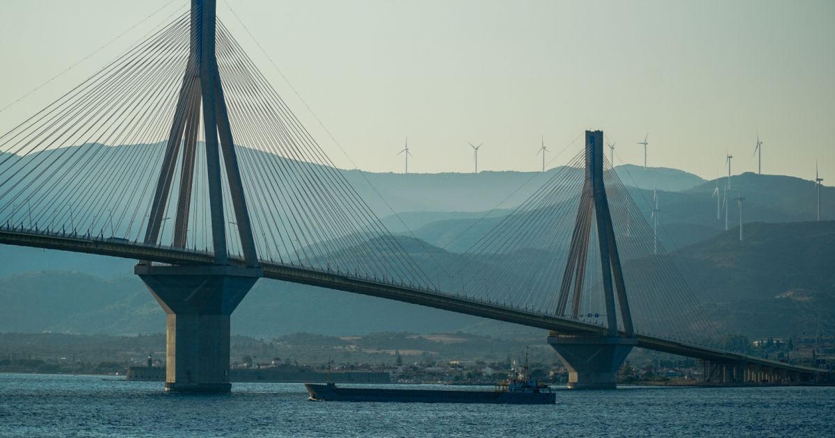 Γέφυρα Ρίου-Αντιρρίου: Το πρώτο εκπτωτικό e-pass για ηλεκτρικά οχήματα ...