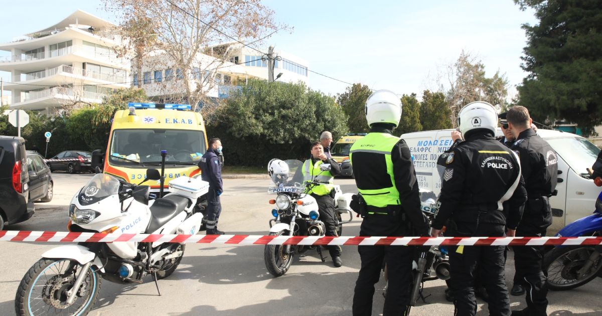 Τέσσερις οι νεκροί από τους πυροβολισμούς στη ναυτιλιακή στη Γλυφάδα ...