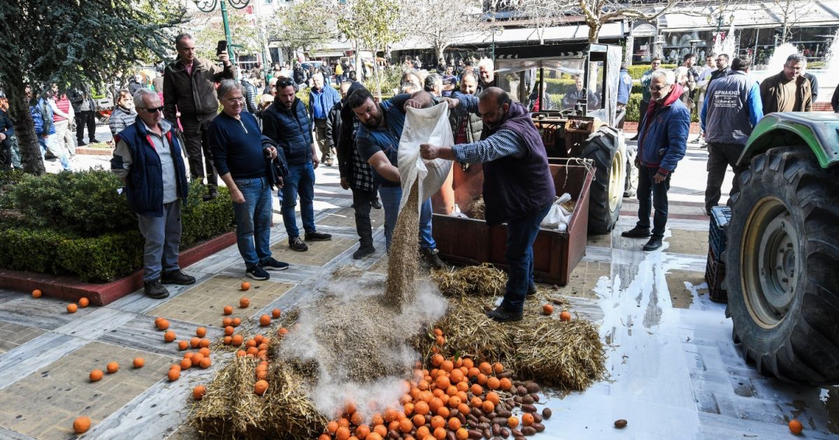 Δύο τάσεις στο μέτωπο των αγροτών για τις εξαγγελίες Μητσοτάκη ...