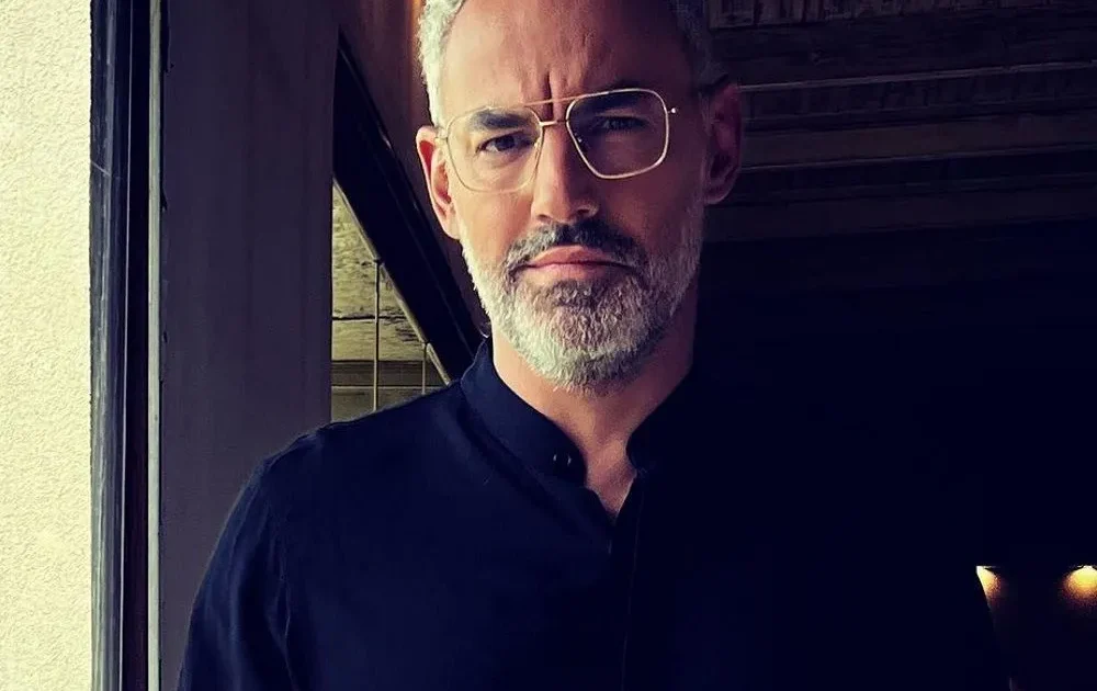 Εξαλλος ο Ν. Συρίγος με το τραγούδι της Eurovision: «Η Ελλάδα είναι ...