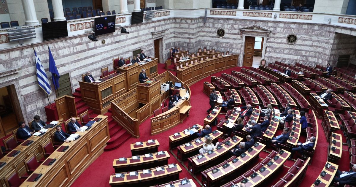 Στη Βουλή οι νέοι κανόνες για καλύτερη εξυπηρέτηση των φορολογούμενων ...