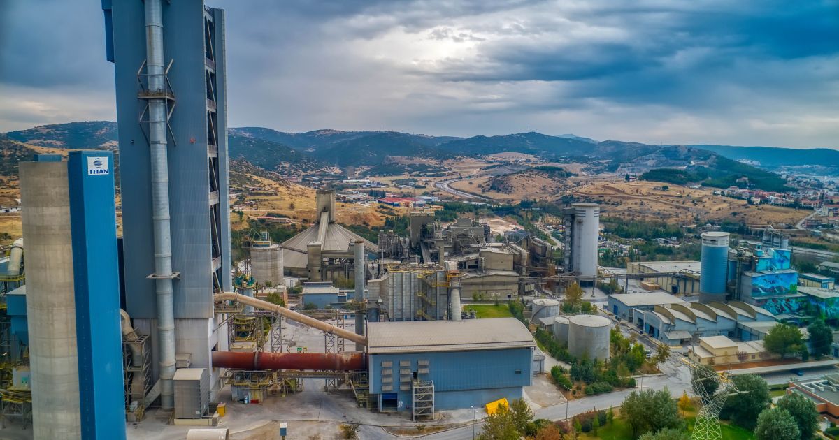 ΤΙΤΑΝ: «Πράσινη» στρατηγική για το εργοστάσιο τσιμέντου στο Καμάρι ...